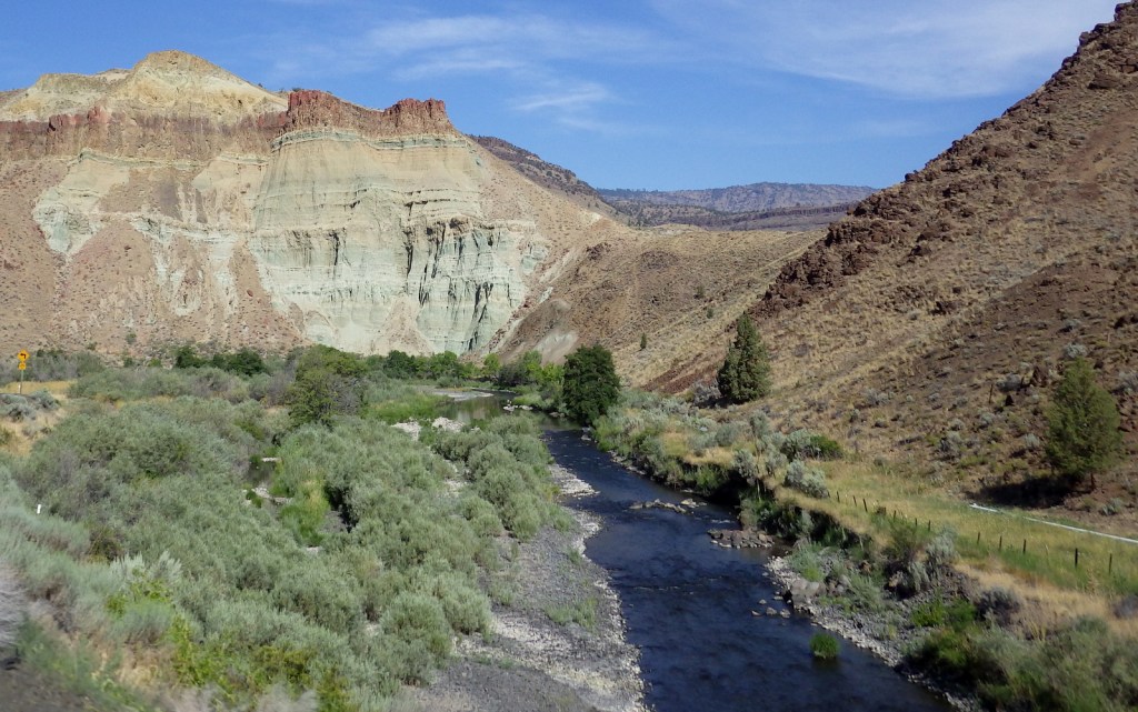 John Day Fossil Beds National Monument | Raven About The Parks