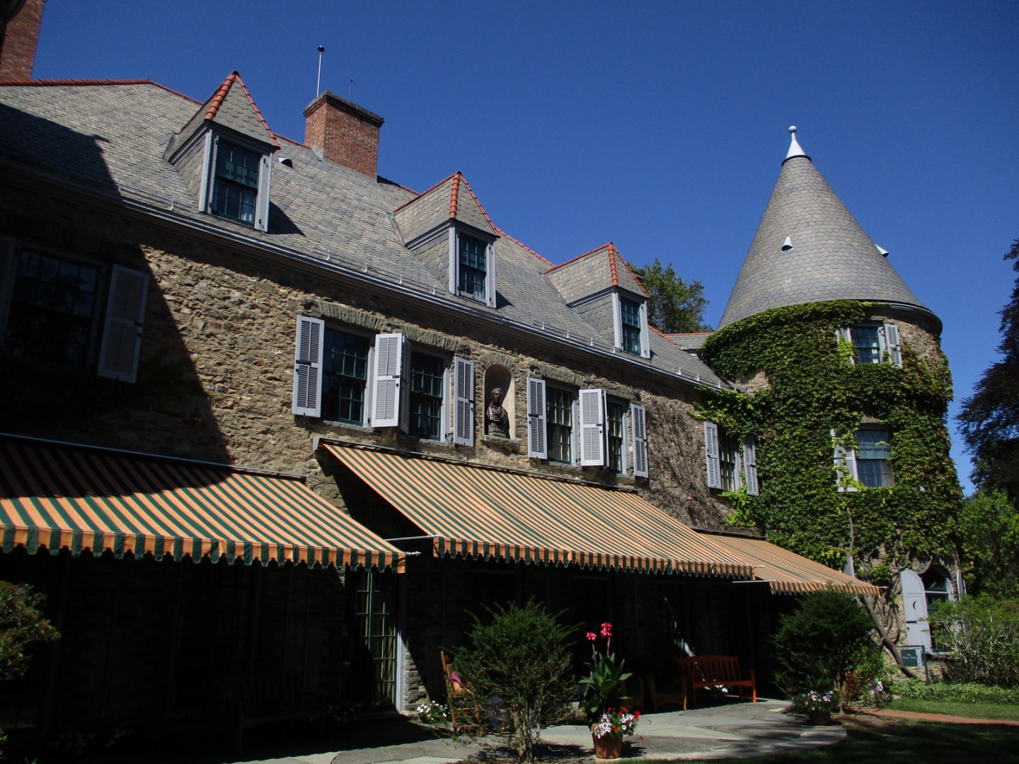 Grey Towers National Historic Site | Raven About The Parks